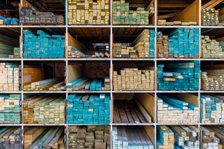 Showroom - Swadlings Timber & Hardware